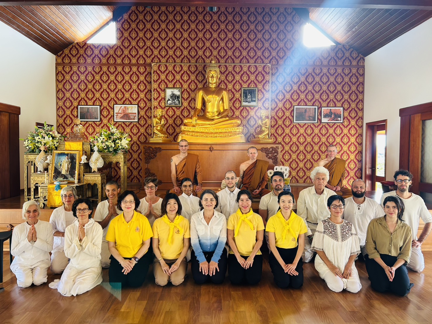 A volunteer activity for public service and merit-making on the occasions of King Bhumibol ...