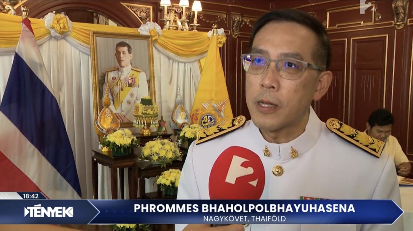 The Royal Thai Embassy in Budapest organises a ceremony to celebrate on ...