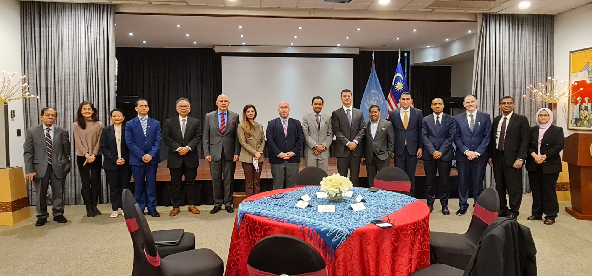 Consul General attends the networking luncheon hosted by Consul General ...