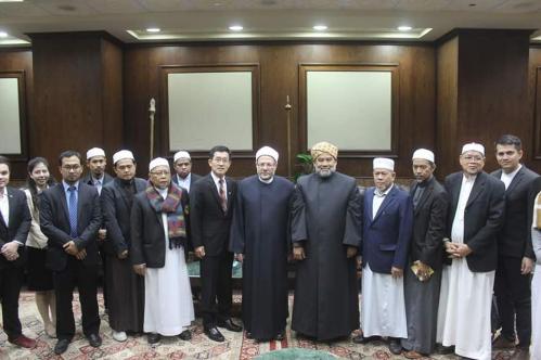 Ambassador of Thailand and the delegation from the Office of the ...