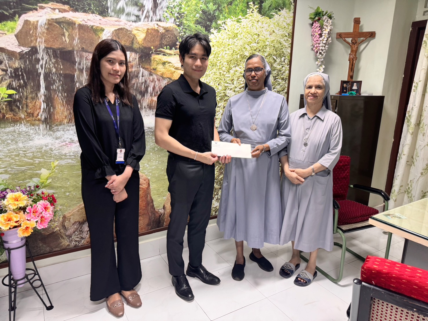 Royal Thai Consulate-General in Chennai made a donation to St. Isabel ...