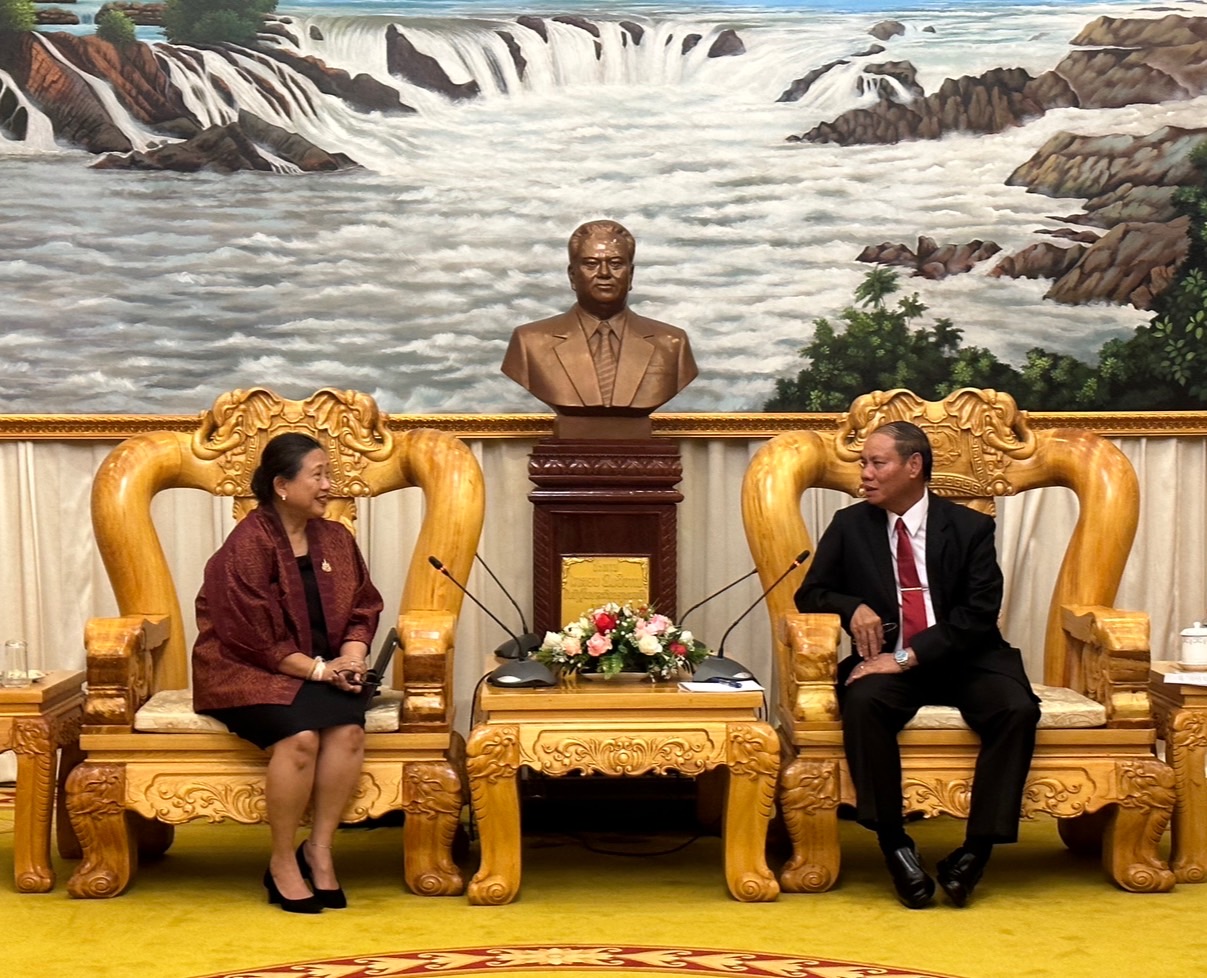 Ambassador of Thailand to the Lao PDR, paid a farewell call on H.E ...