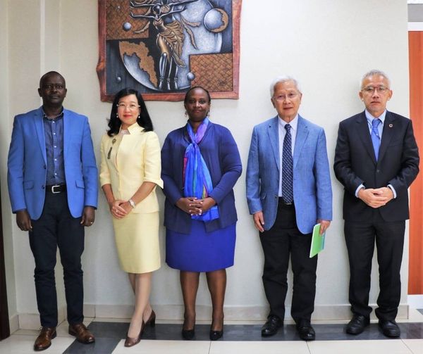 เอกอัครราชทูตไทยประจำรวันดานำคณะผู้แทนรัฐสภาไทยเข้าพบหารือกับหน่วยงาน ...