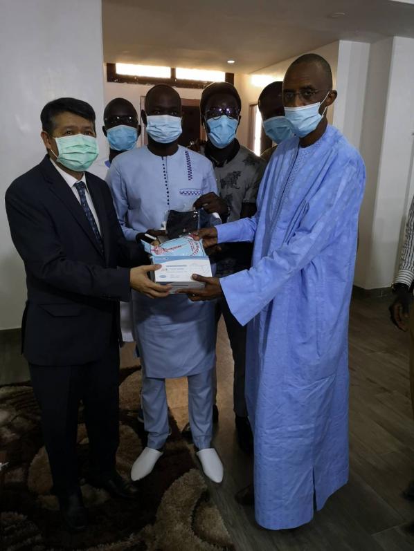The Royal Thai Embassy, Dakar Provides personal protective equipment to ...