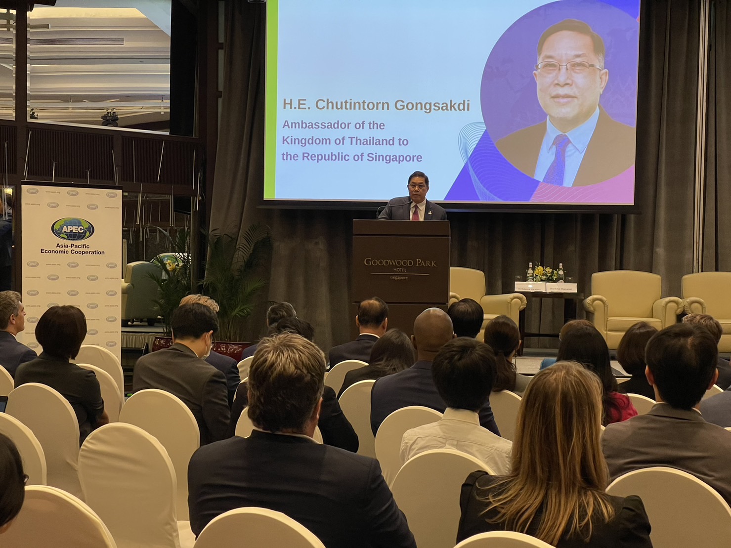 The Royal Thai Embassy and APEC Secretariat co-organized a briefing on ...