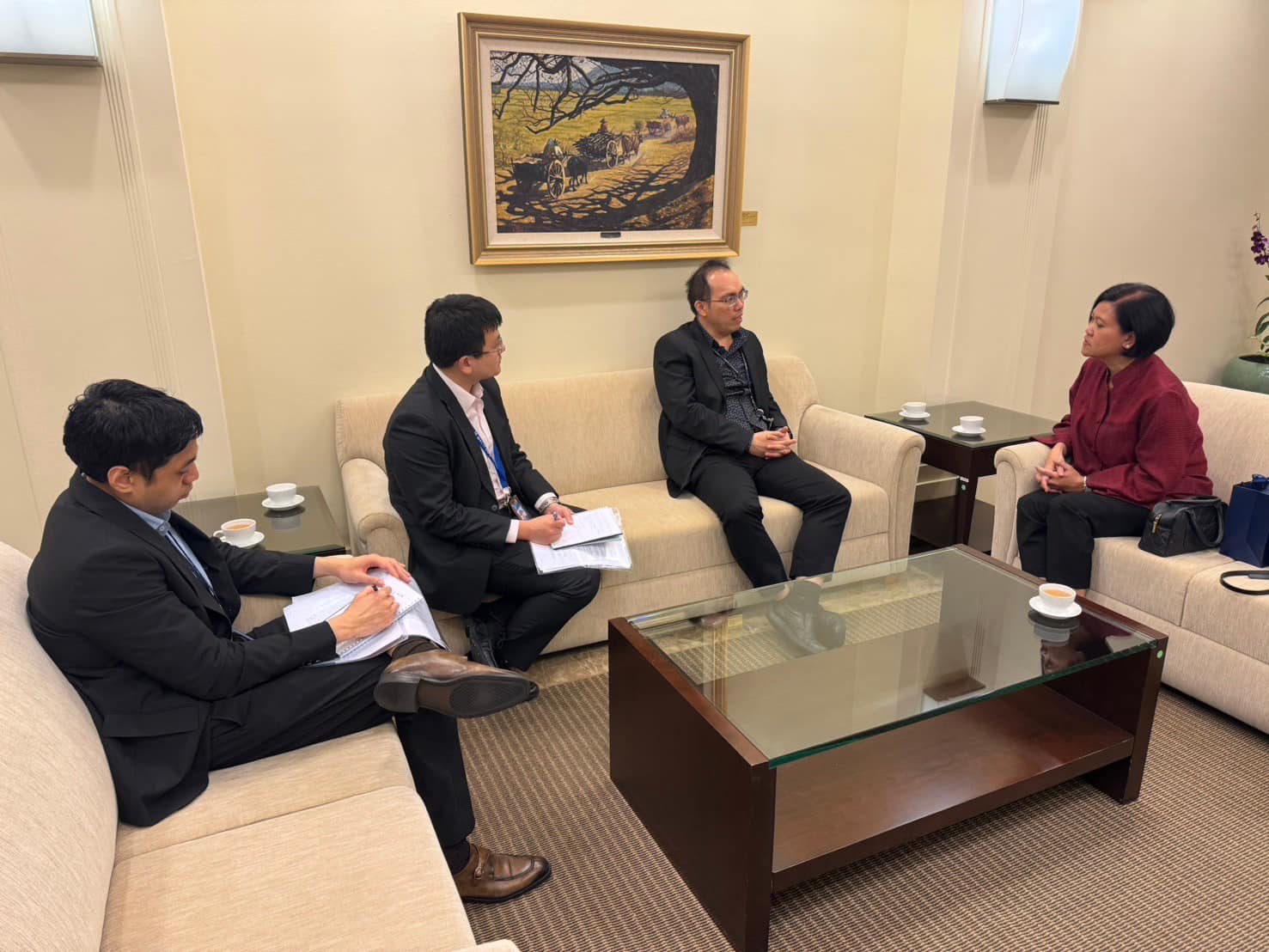 Ambassador of Thailand to Singapore called on Mr. Loy Hui Chien ...