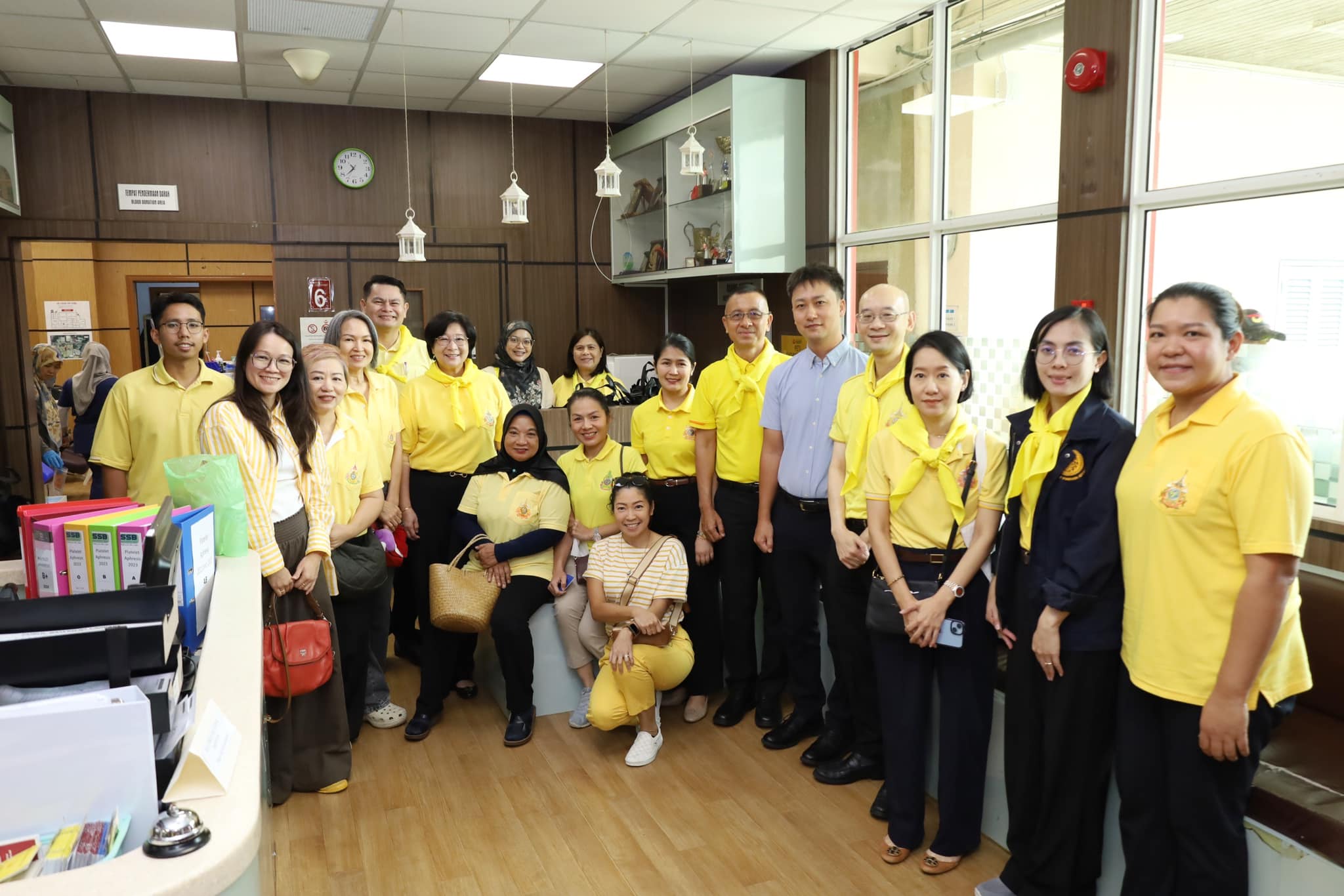 Royal Thai Embassy organized blood donation activity on the auspicious ...