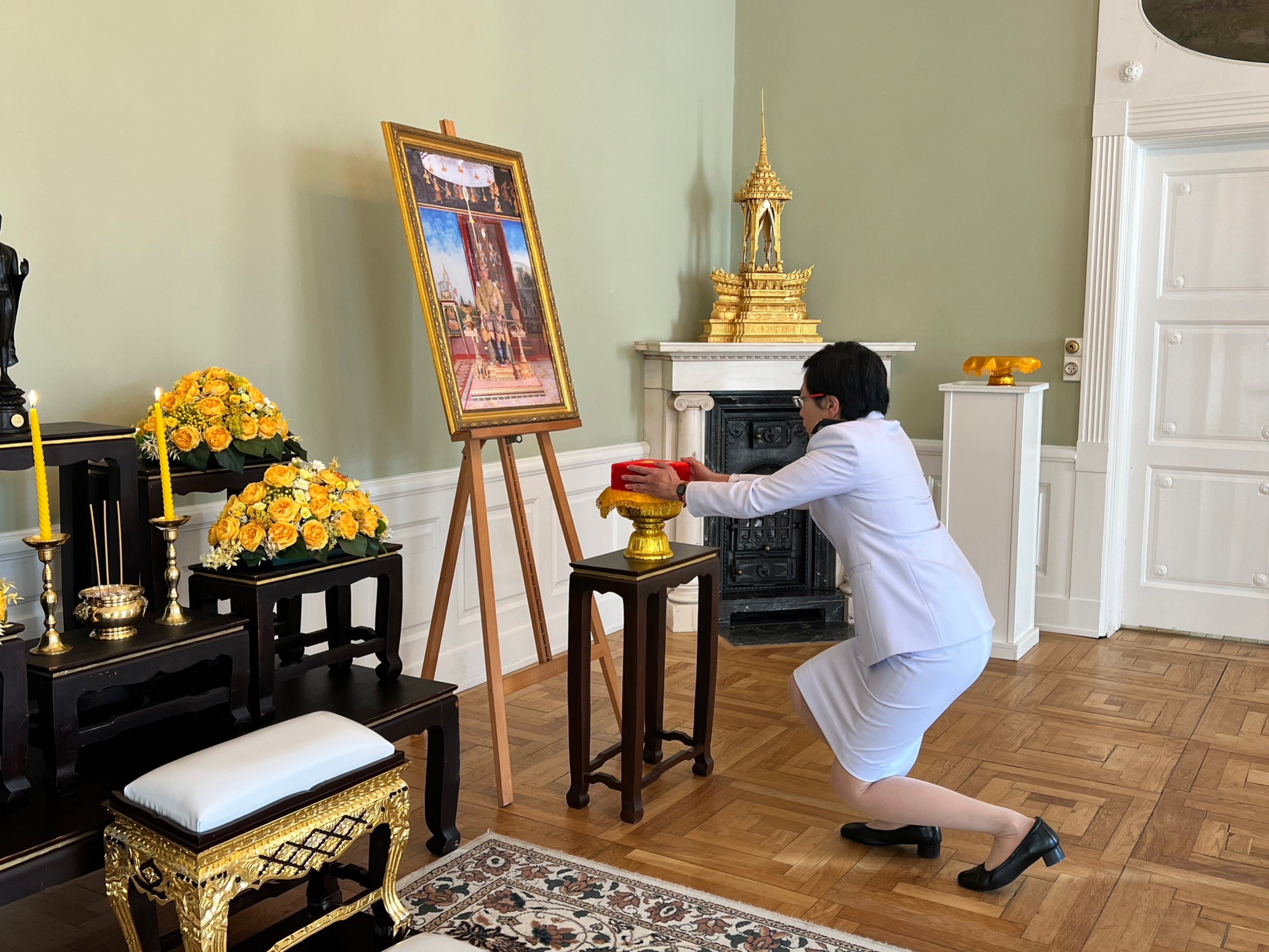 The Presentation Ceremony of the Royal Decoration - สถานเอกอัครราชทูต ณ ...