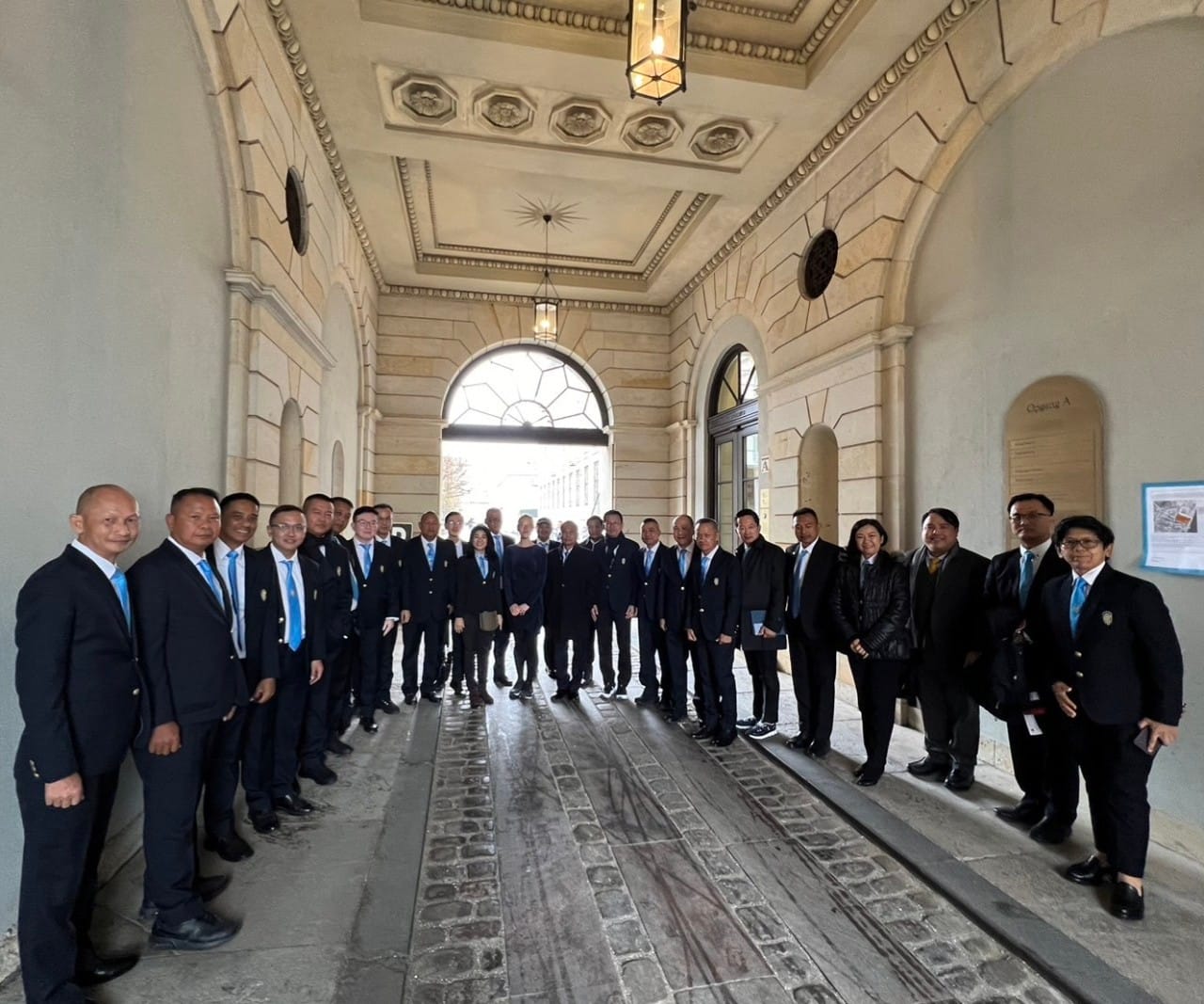 The Royal Thai Embassy in Copenhagen welcomed teachers, officials and ...