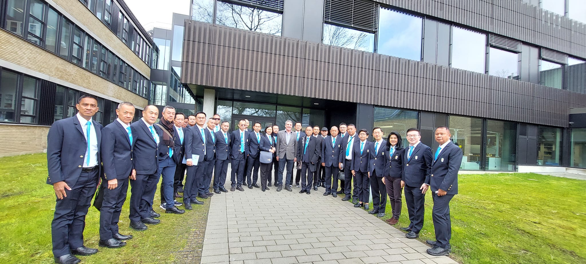 The Royal Thai Embassy in Copenhagen welcomed teachers, officials and ...