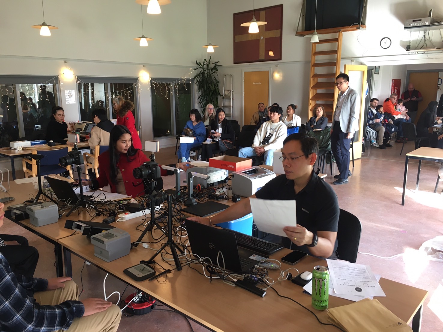 Royal Thai Embassy in Copenhagen organized mobile consular services in Aarhus Thai Marked ...