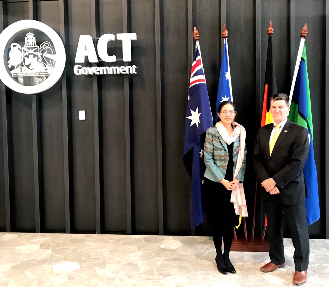 เอกอัครราชทูต ณ กรุงแคนเบอร์ราพบหารือกับ Commissioner for International ...