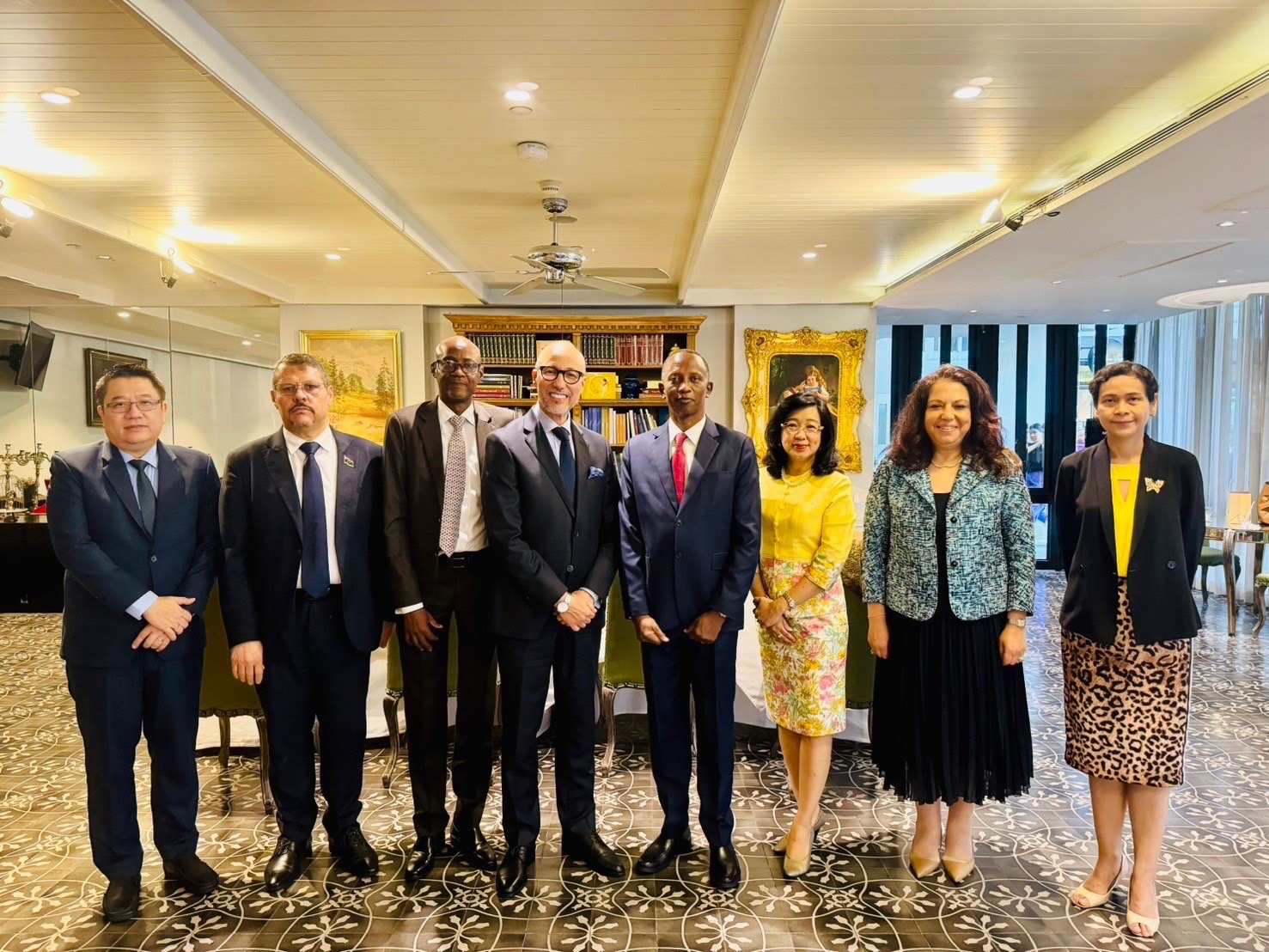 Director-General of the Department of South Asian, Middle East and African Affairs hosted a ...