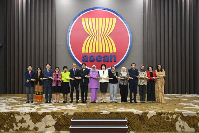 Thailand Joined Forces to Advance ASEAN Plus Three Cooperation - คณะ ...