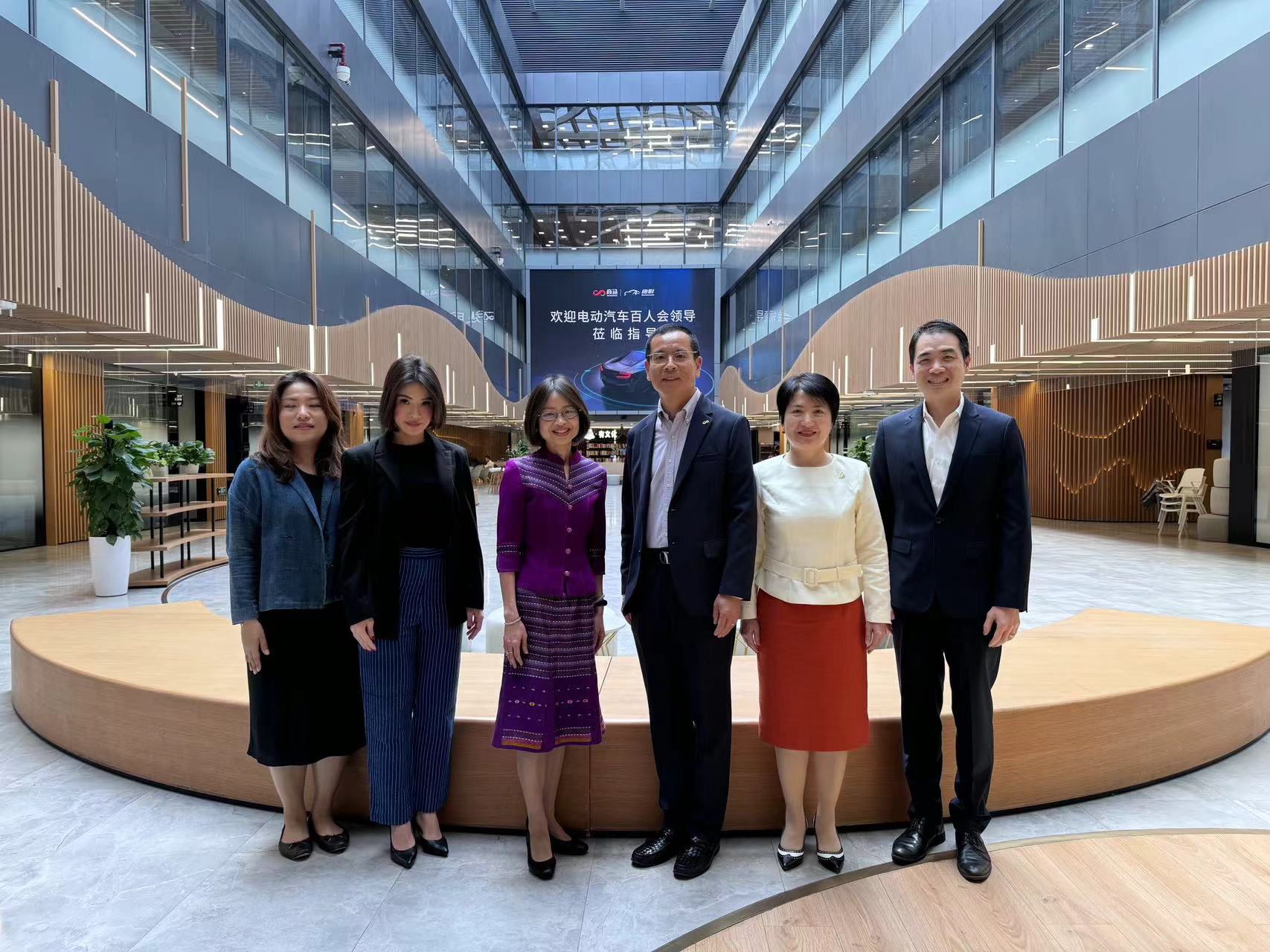 ทีมประเทศไทย ณ นครเซี่ยงไฮ้ เยือนสำนักงานใหญ่บริษัท SenseTime ผู้นำด้าน ...