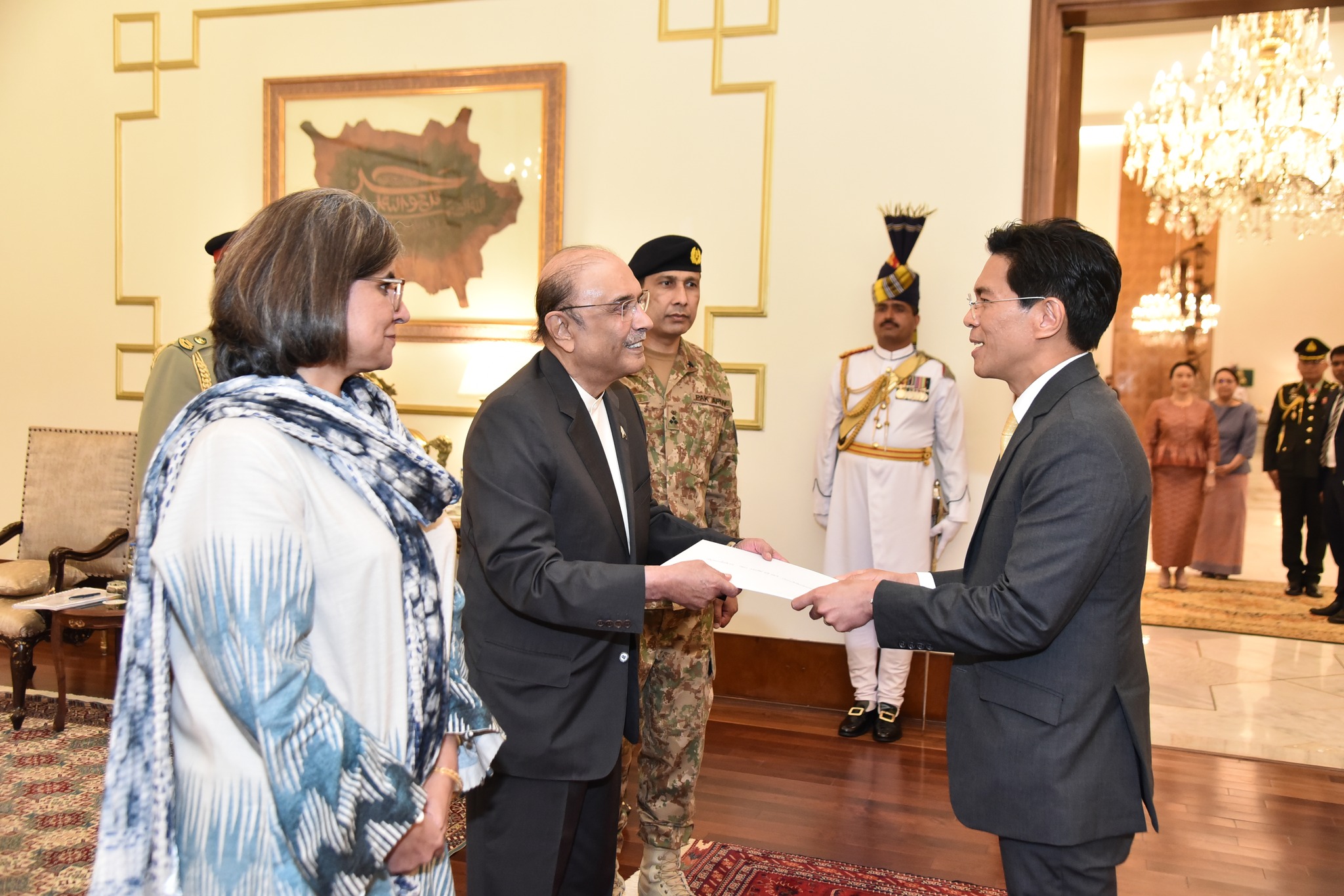 Ambassador of Thailand to Islamabad Presents Letters of Credence to H.E. Mr. Asif Ali Zardari ...