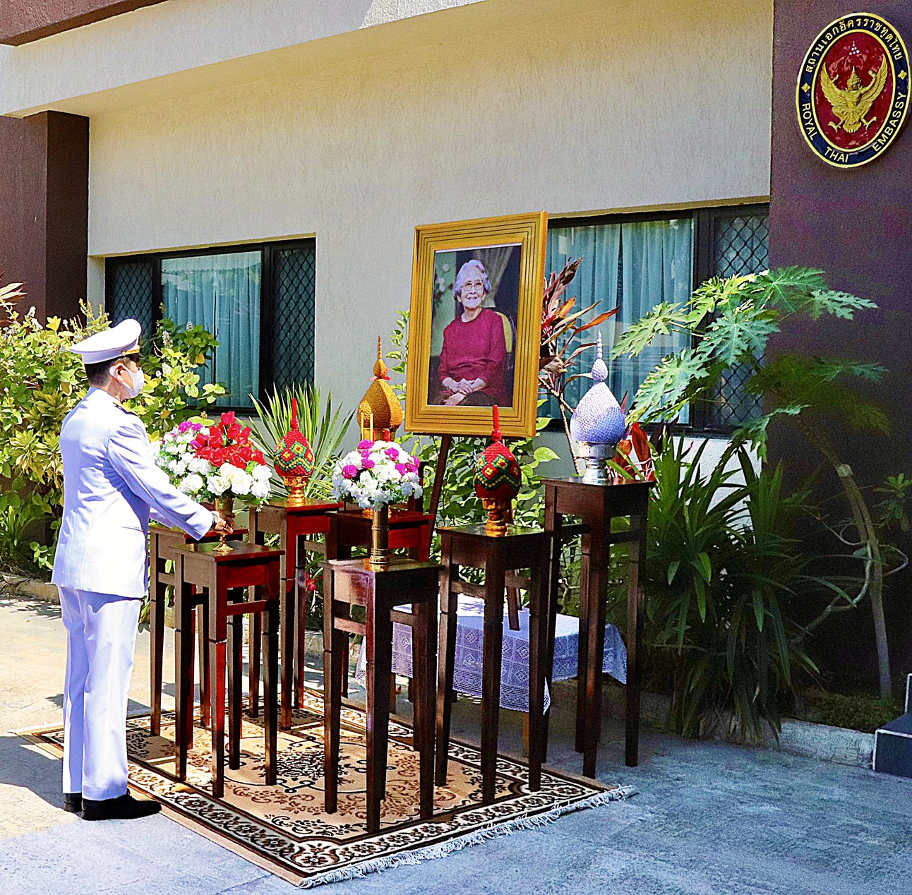 The Royal Thai Embassy in Dili organized a ceremony to pay homage to ...