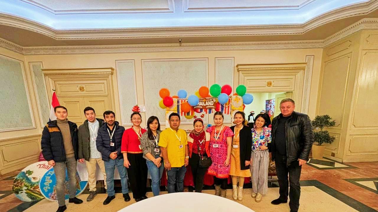 สถานเอกอัครราชทูต ณ กรุงอัสตานา เข้าร่วมงาน Christmas Charity Bazaar ...