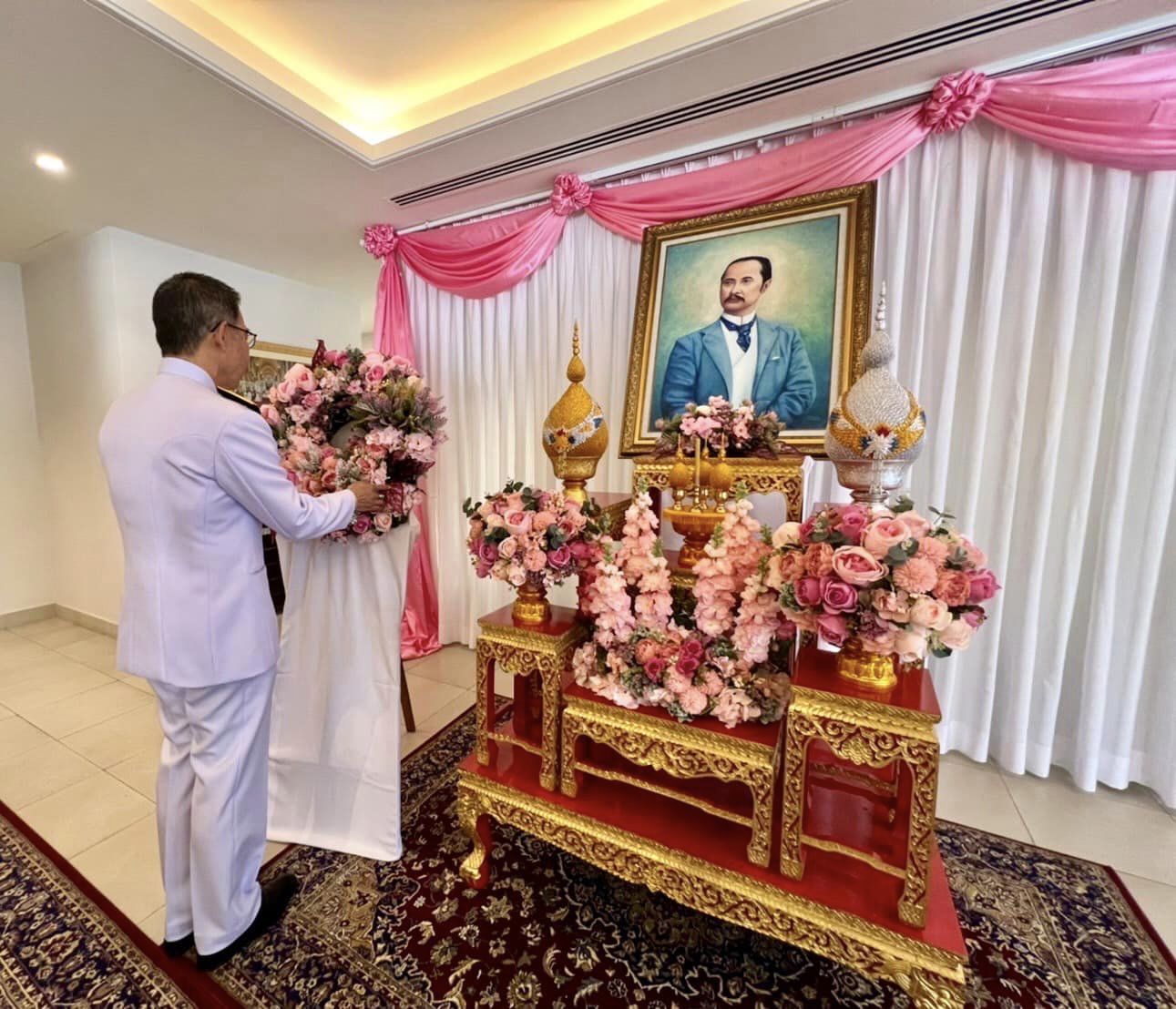 The Royal Thai Embassy in Amman organized a Wreath-Laying Ceremony in ...