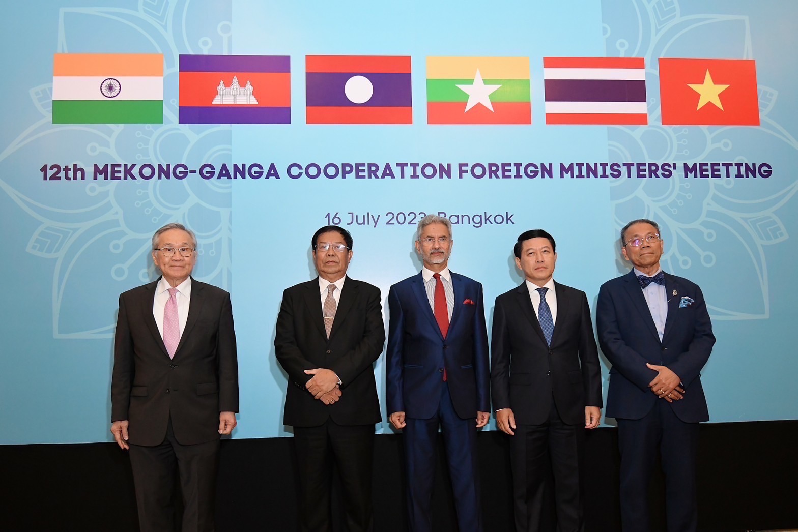 รองนายกรัฐมนตรีและรัฐมนตรีว่าการกระทรวงการต่างประเทศเข้าร่วมการประชุมรัฐมนตรีต่างประเทศกรอบความ ...