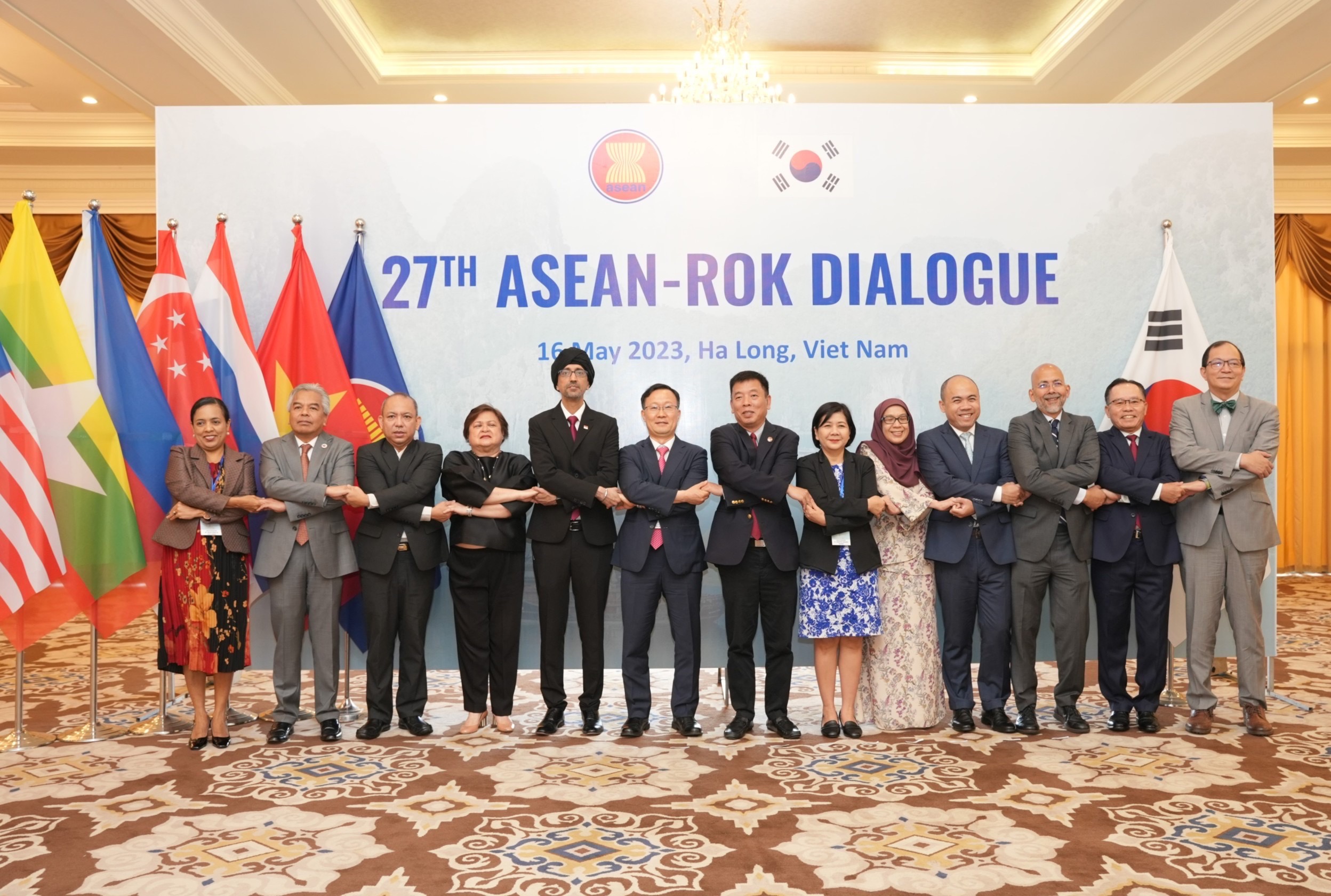 Deputy Permanent Secretary for Foreign Affairs attended the 27th ASEAN ...