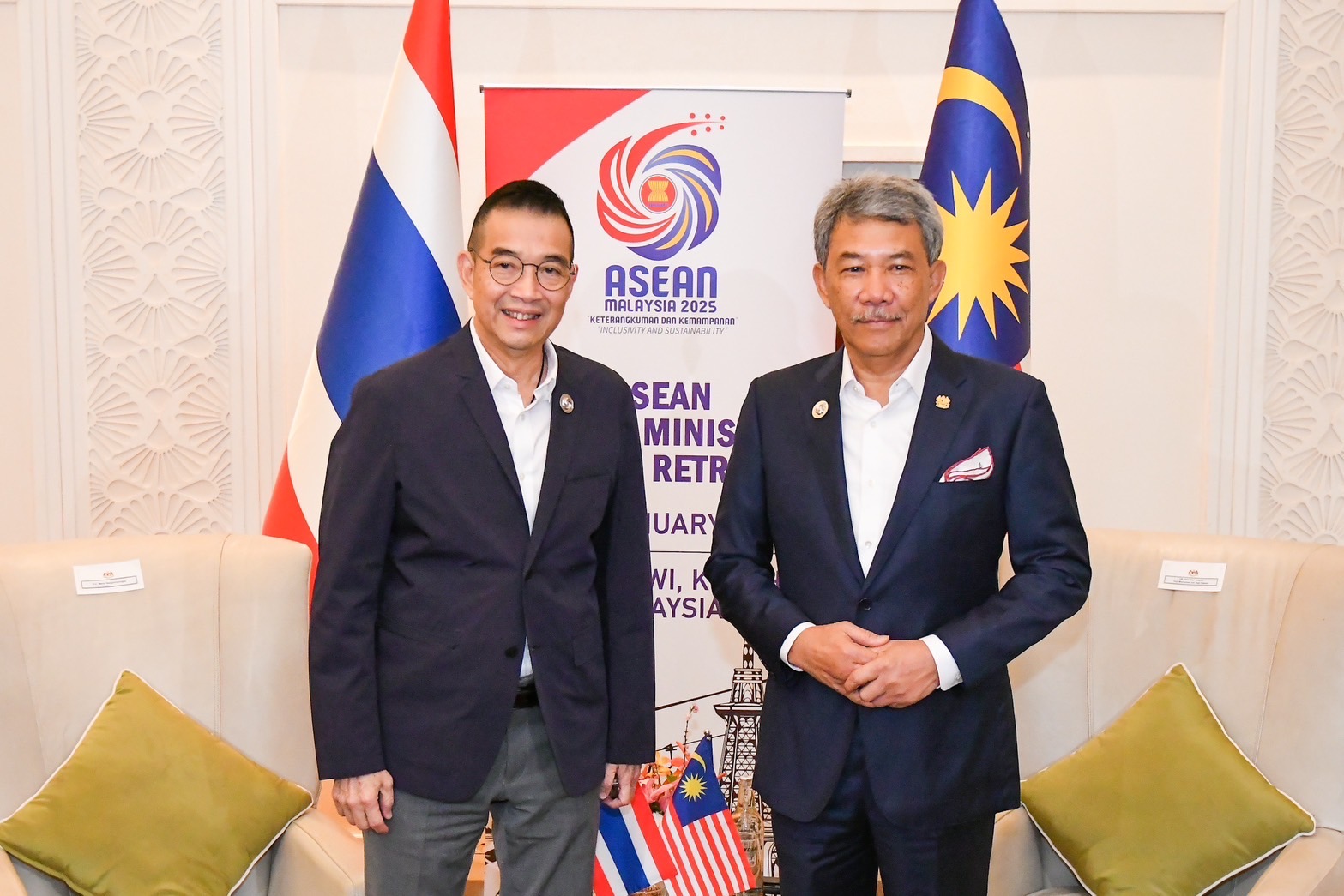 Minister of Foreign Affairs had a bilateral discussion with Minister of Foreign Affairs of ...