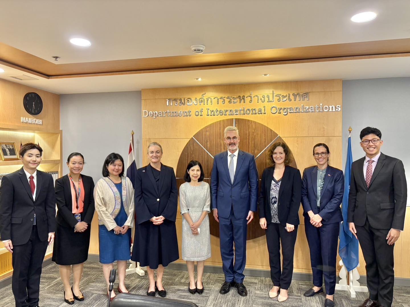 Director-General of International Organizations Department discusses ...