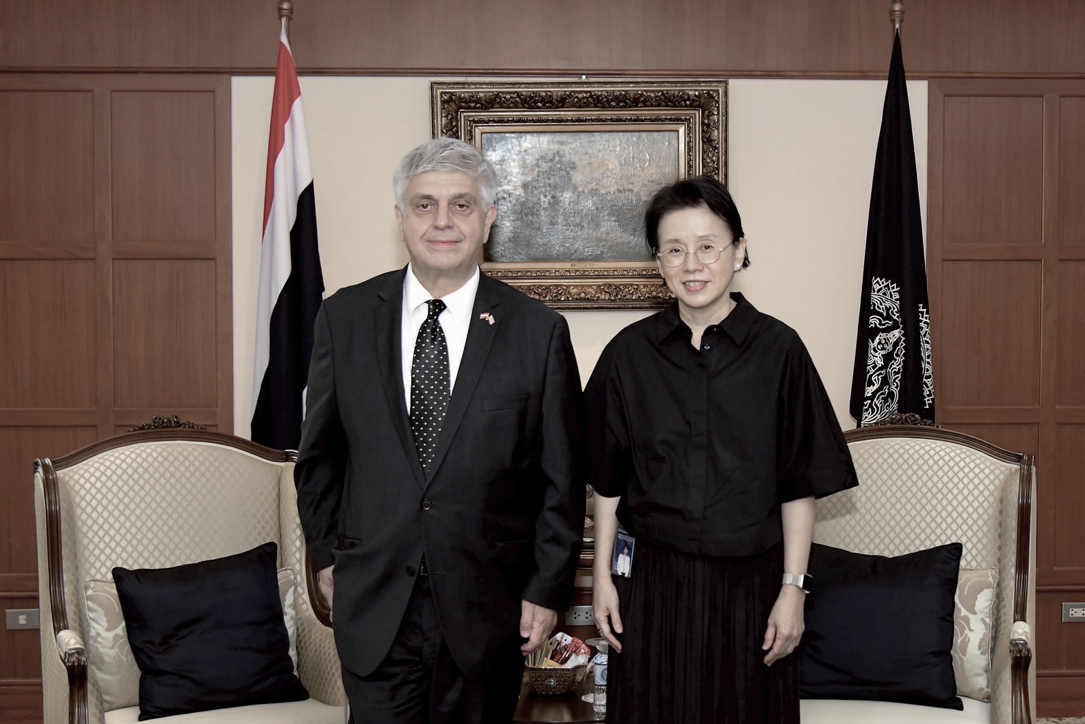 Permanent Secretary for Foreign Affairs meets with the Ambassador of ...