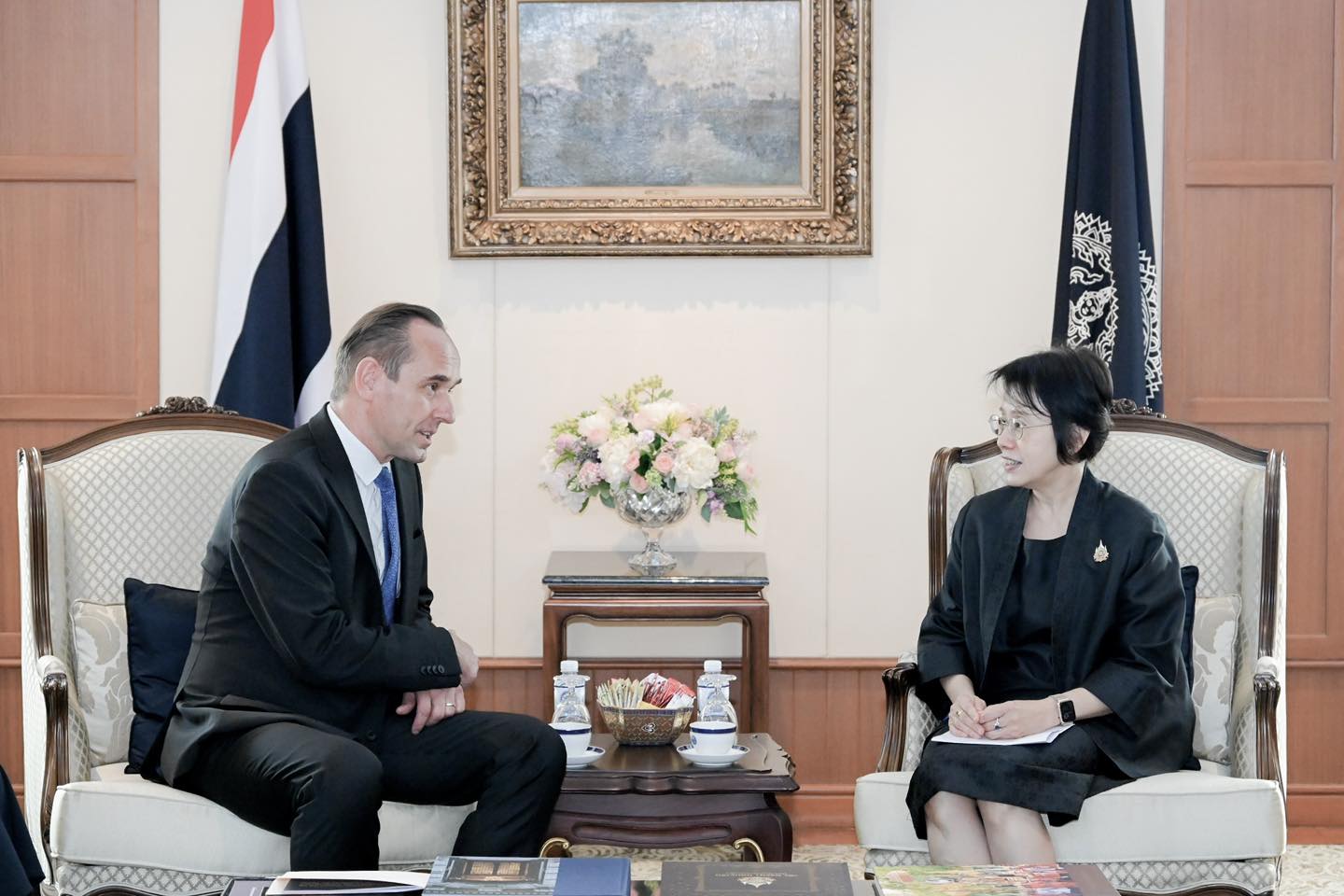Permanent Secretary for Foreign Affairs meets with the Ambassador of ...