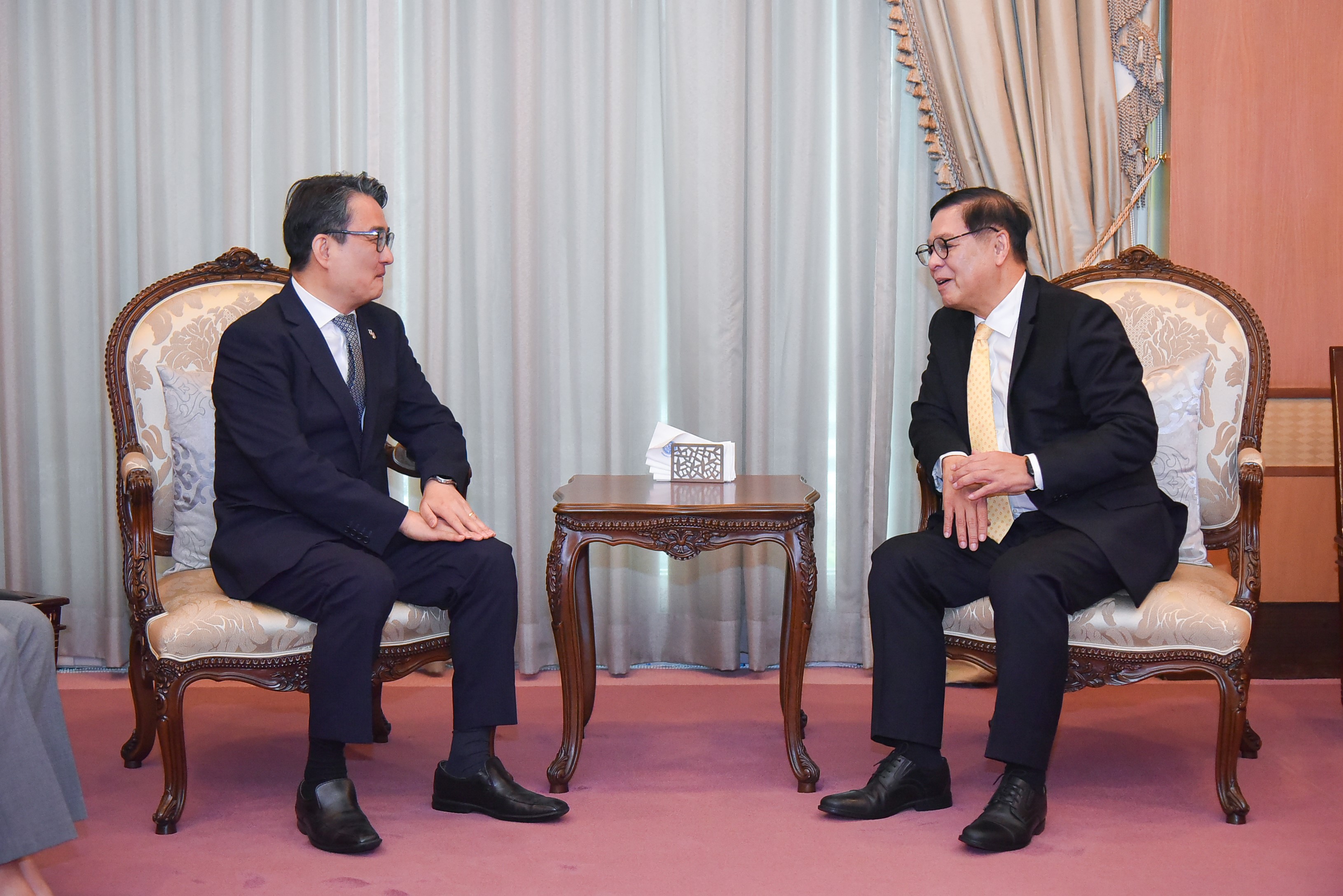 Ambassador of the Republic of Korea to Thailand paid a courtesy call on ...
