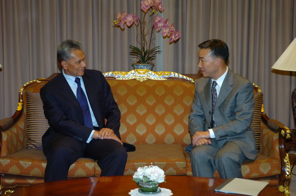 On 14 May 2009, Dato Husni Zai bin Yaacob, Malaysian Ambassador to ...