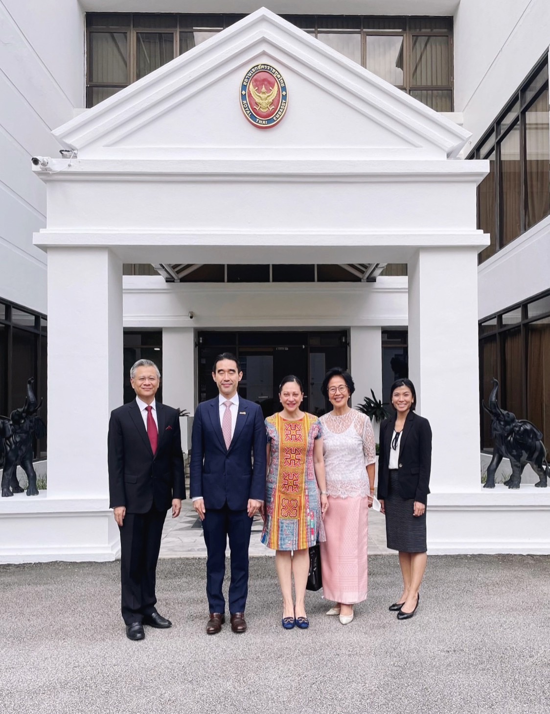 Ambassador received a courtesy call by BJC Big C Group under TCC Group ...