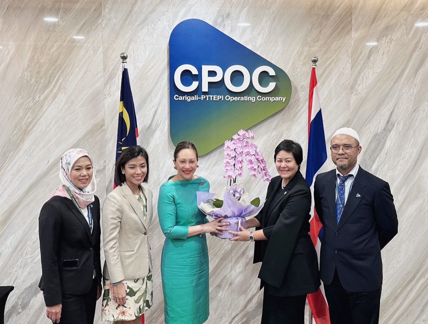 เอกอัครราชทูตฯ ร่วมแสดงความยินดีในโอกาสที่บริษัท CPOC เปิดสำนักงานใหม่ ...