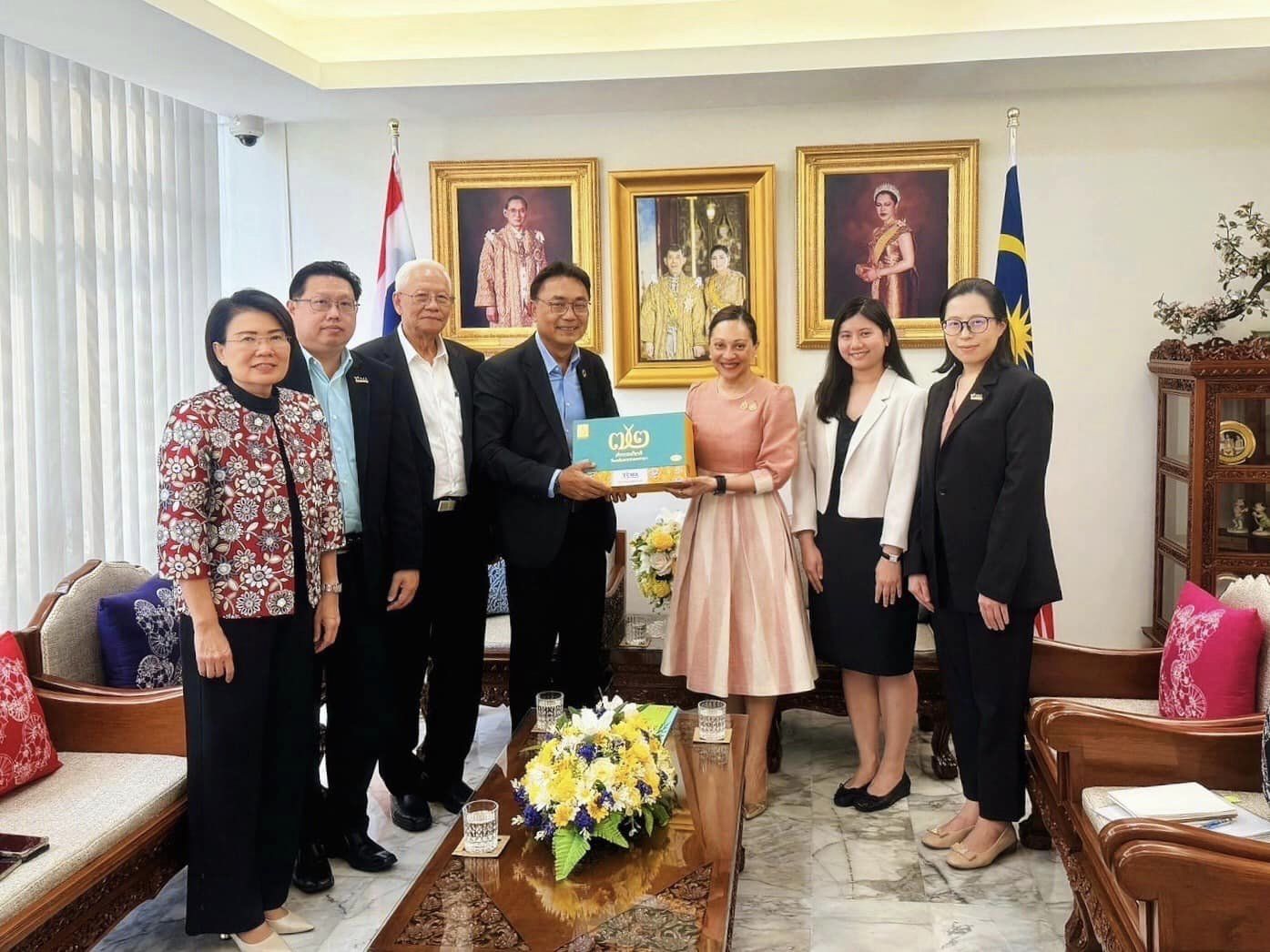 Ambassador welcomed Chairman of Thailand Cement Manufacturers ...