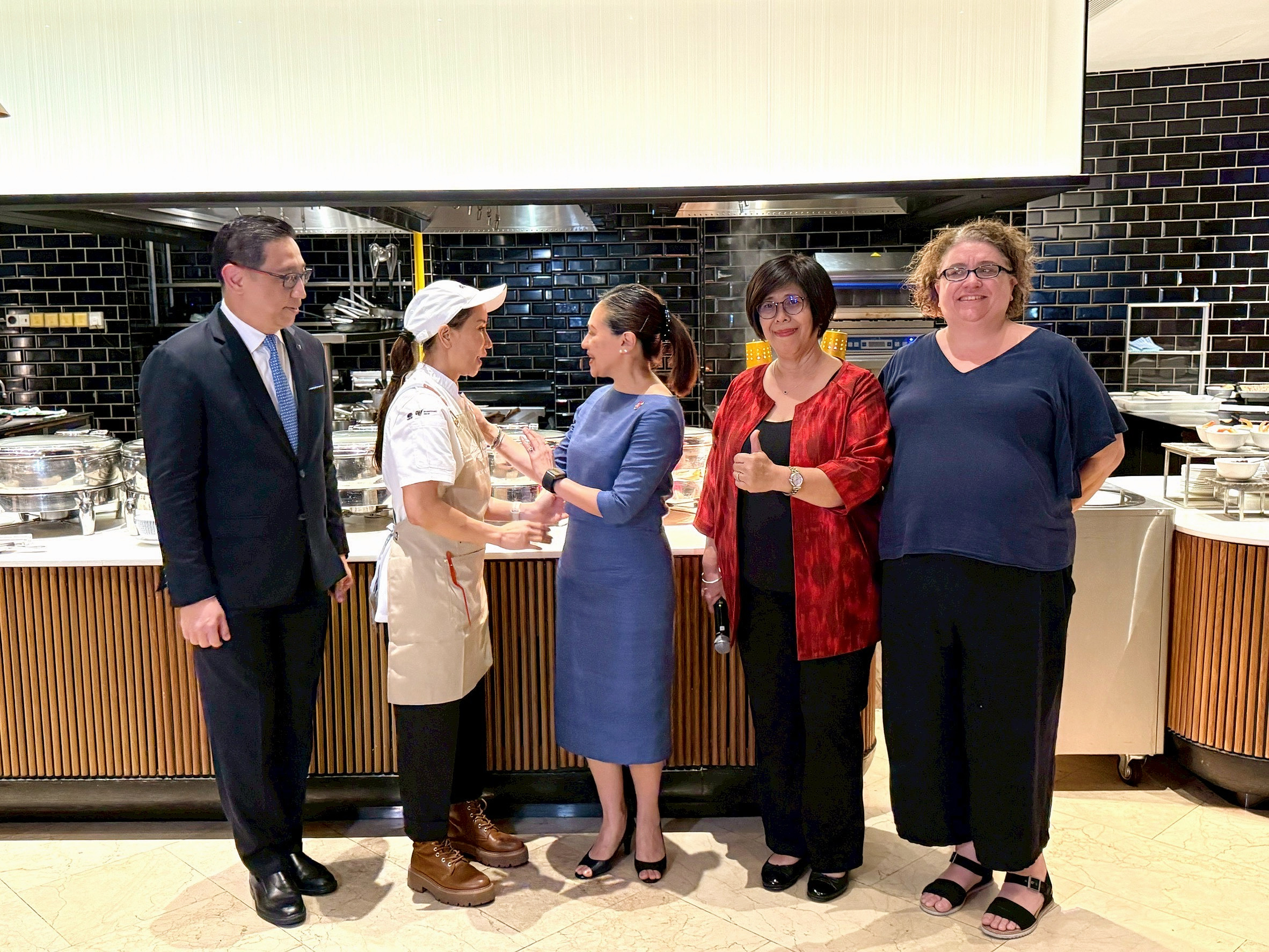Ambassador supported a renowned Thai Chef at the “Tantalising Fusion ...