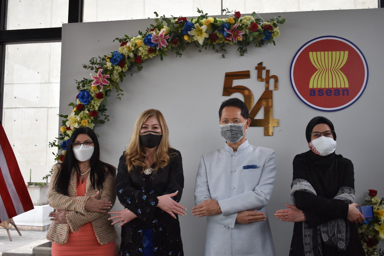 El 54º aniversario de su fundación (Día de ASEAN) - สถานเอกอัครราชทูต ณ ...