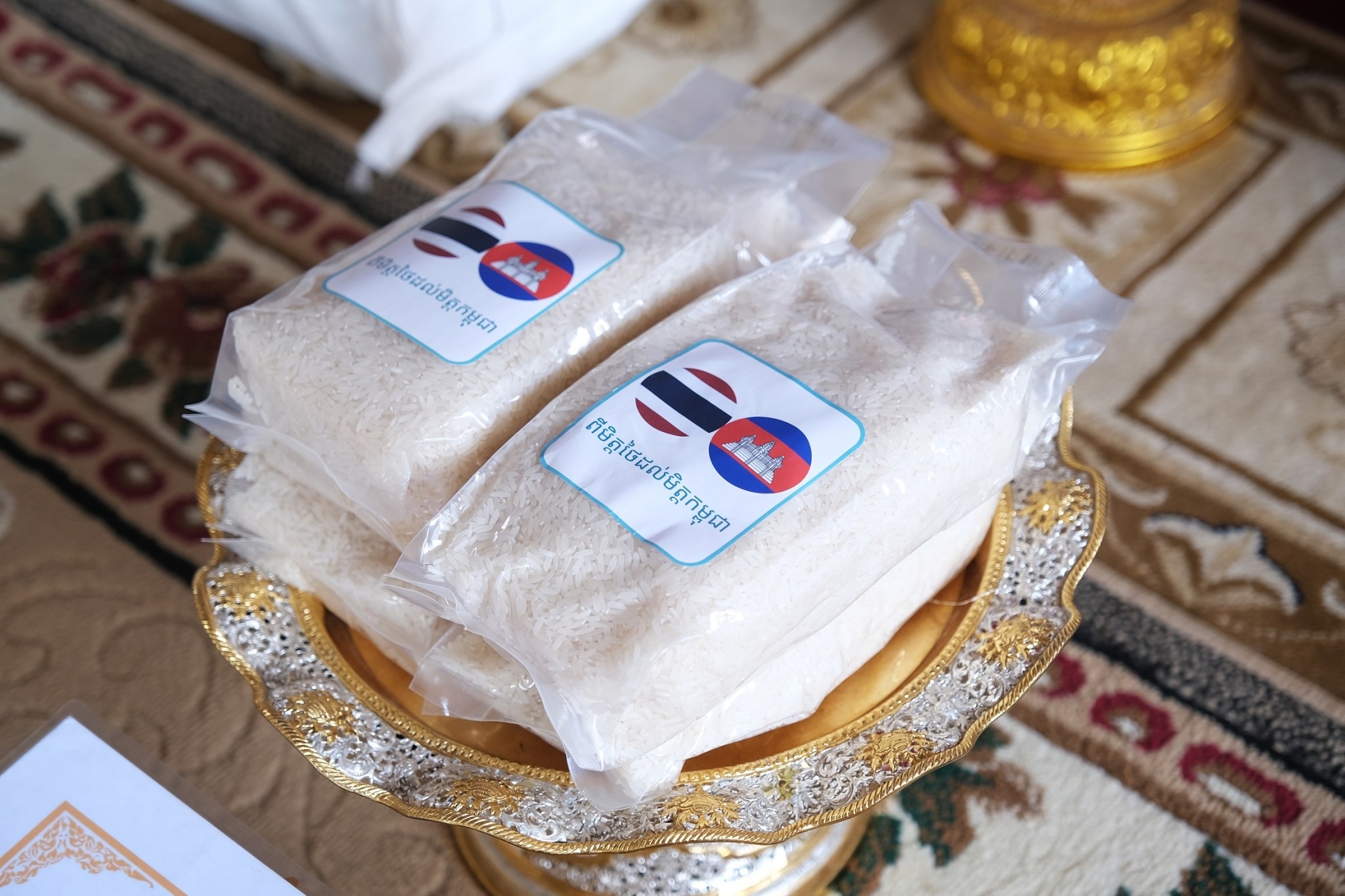 Team Thailand presented 250 kg rice to the Great Supreme Patriarch of ...