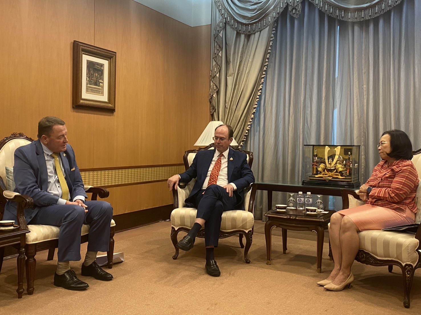 อธิบดีกรมยุโรปพบหารือกับนาย Jean Ries ผู้อำนวยการฝ่ายสาธารณกิจและรัฐกิจ ...