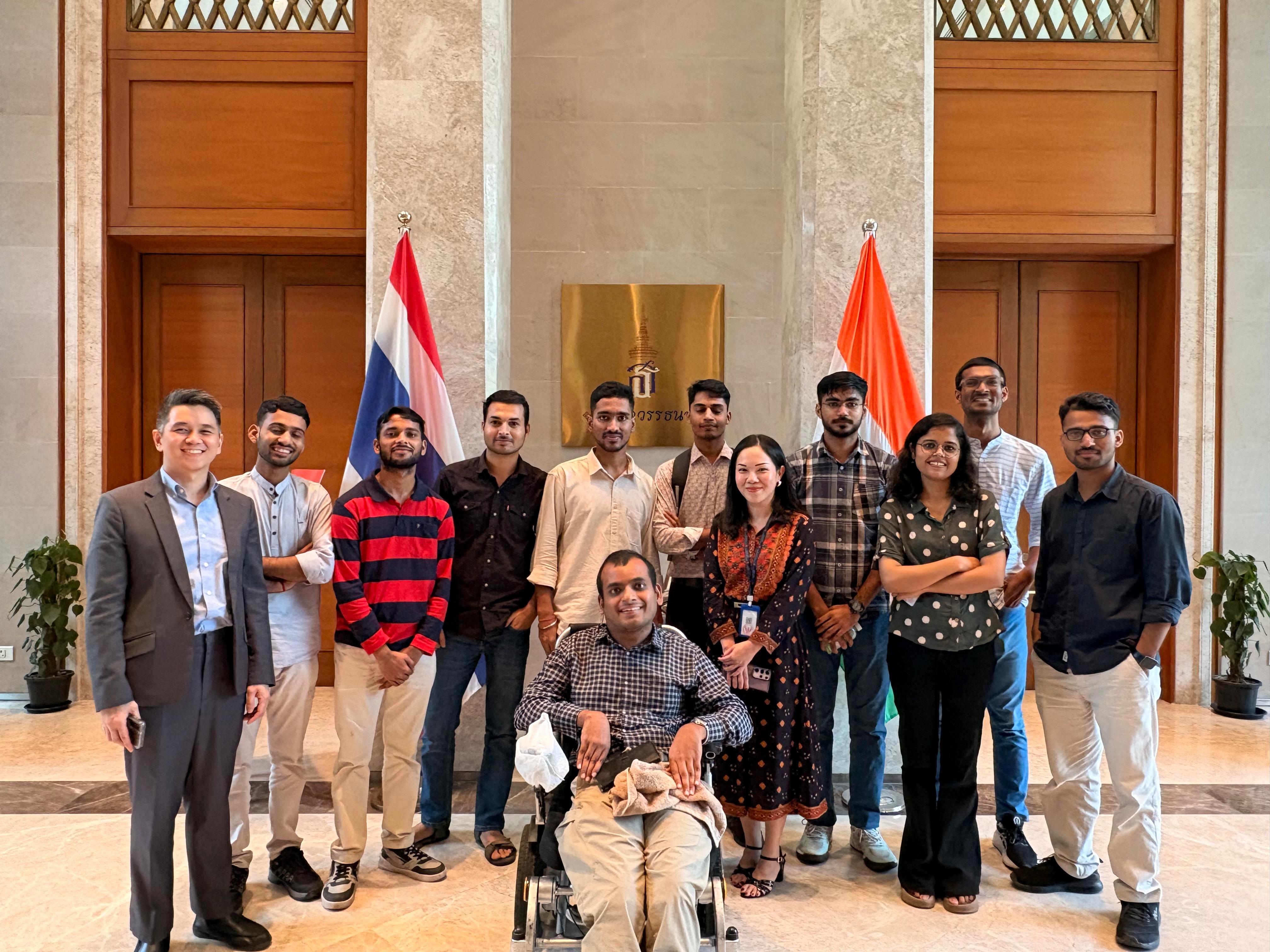 TEC welcomes students from Jawaharlal Nehru University. - สถาน ...