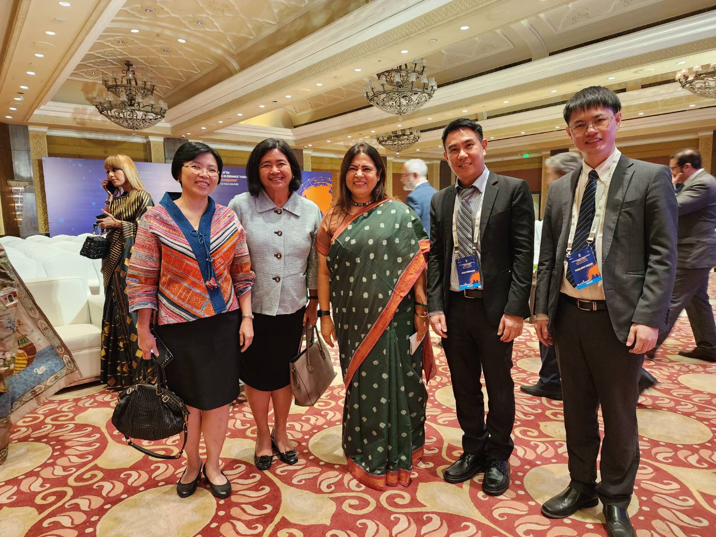 The closing ceremony of the 48th Annual Meeting of International Forum ...