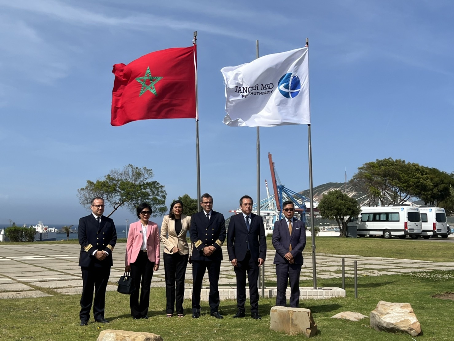ASEAN Committee in Rabat (ACR) เยี่ยมชมท่าเรือ Tanger Med - สถาน ...