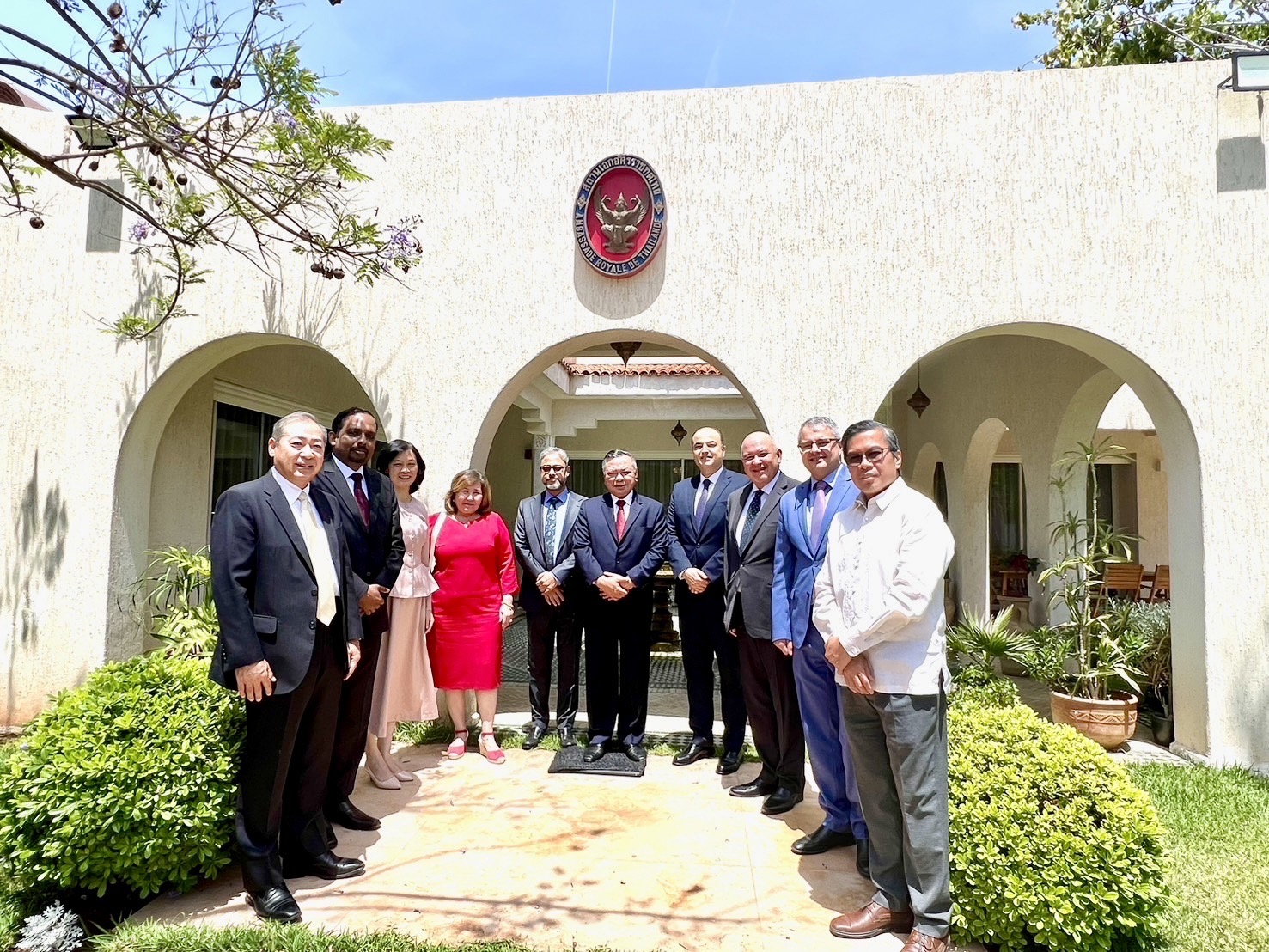 เอกอัครราชทูต ณ กรุงราบัต เป็นเจ้าภาพจัดเลี้ยงอาหารกลางวันและพบปะหารือ ...