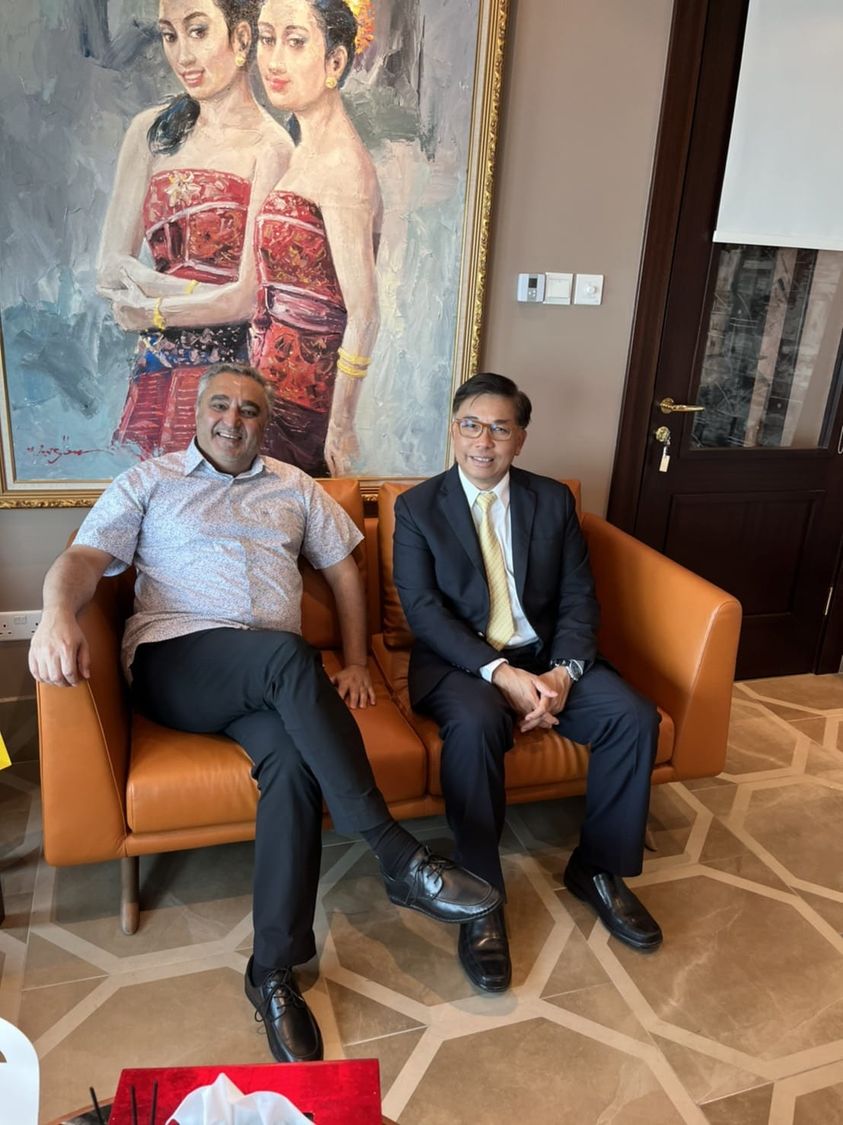 เอกอัครราชทูตฯ แวะเยี่ยมนาย Zoher Al Yacob เจ้าของบริษัท Spa Times ...