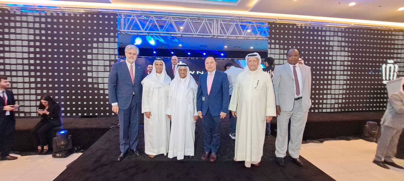 อุปทูตฯ เข้าร่วมงานเปิดตัว Toyota Crown Generation - สถานเอกอัครราชทูต ...