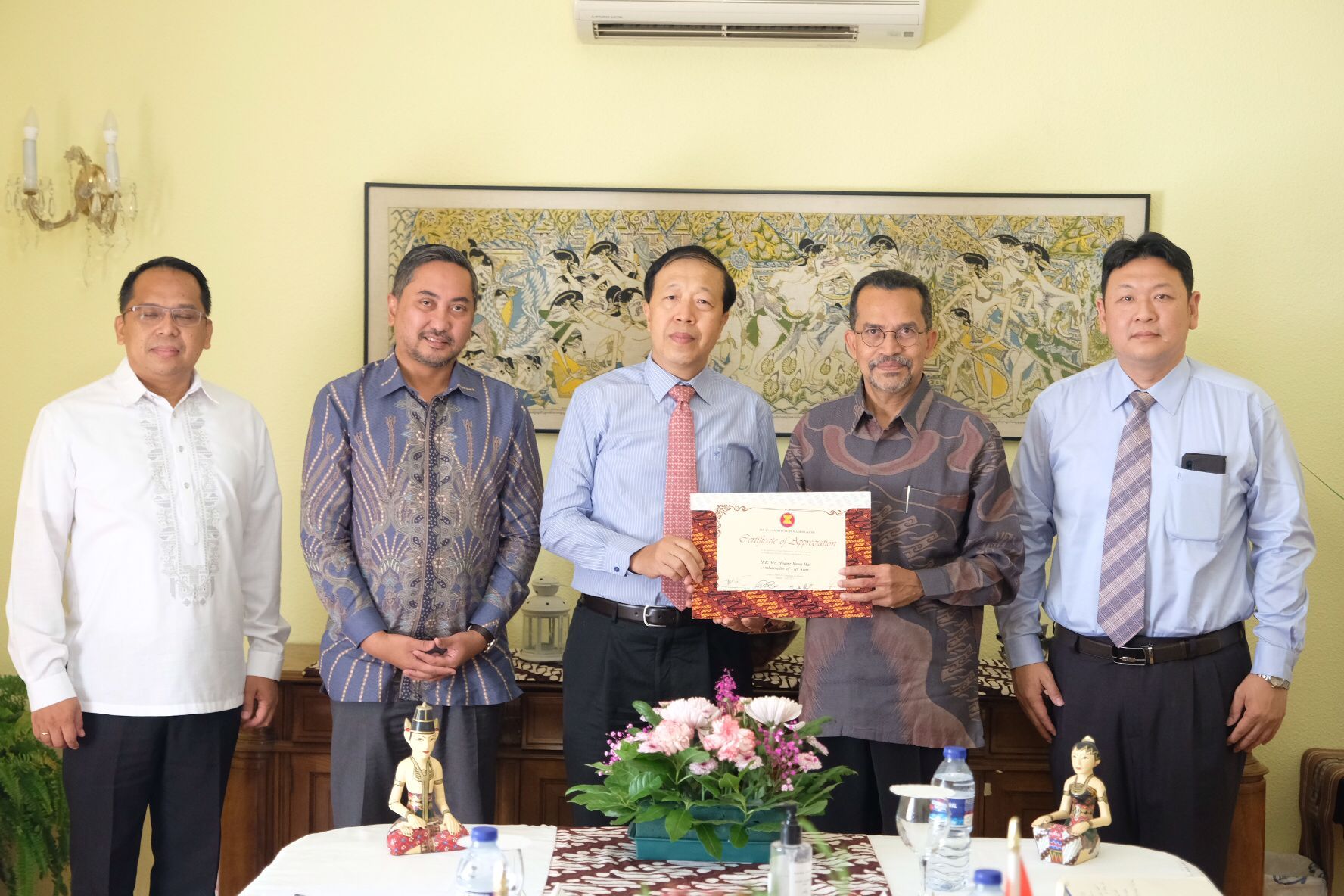 เอกอัครราชทูต ณ กรุงมาดริด มอบหมายอัครราชทูต เป็นผู้แทนเข้าร่วมการ ...