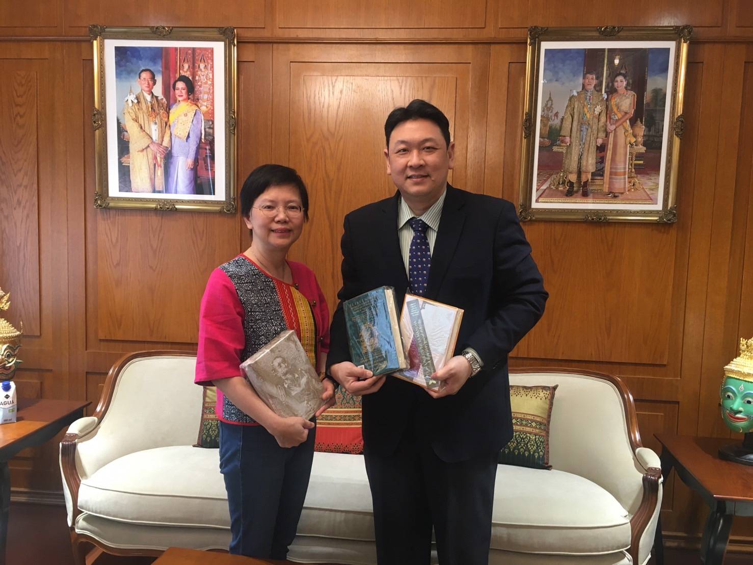 อุปทูตฯ ให้การต้อนรับศาสตราจารย์ ดร.สว่างวัน ไตรเจริญวิวัฒน์ มหาวิทยาลัยรามคำแหง - Royal Thai ...